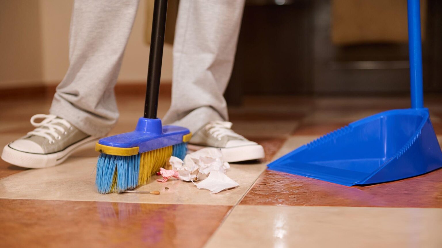 Broom Bristle Materials: PP vs PET vs Nylon